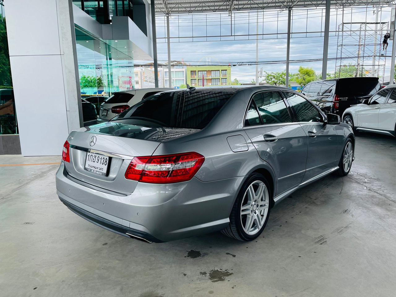 2012 MERCEDES-BENZ E250 CGI 1.8 Avantgarde AMG Sunroof เครดิตดีฟรีดาวน์ | ENNXO