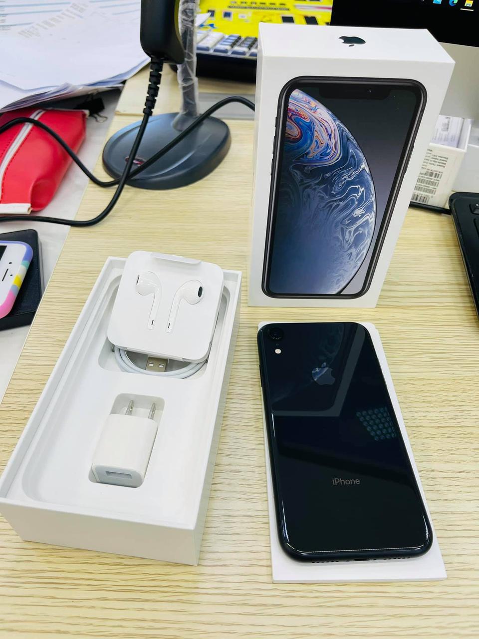 ขาย IPhone XR 128G Black | ENNXO