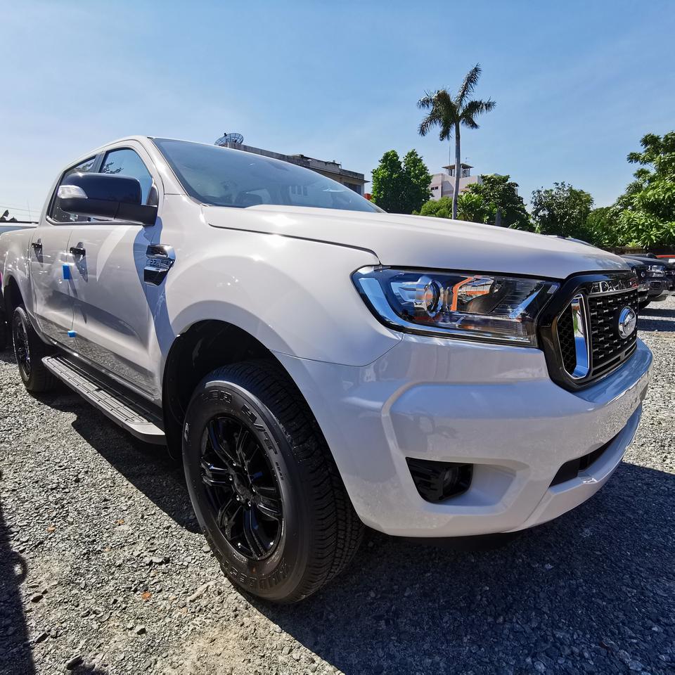 Ford Ranger DBL 2.2L XLT 4x2 HR 6 M/T โปร Motor Expro 2020 | ENNXO