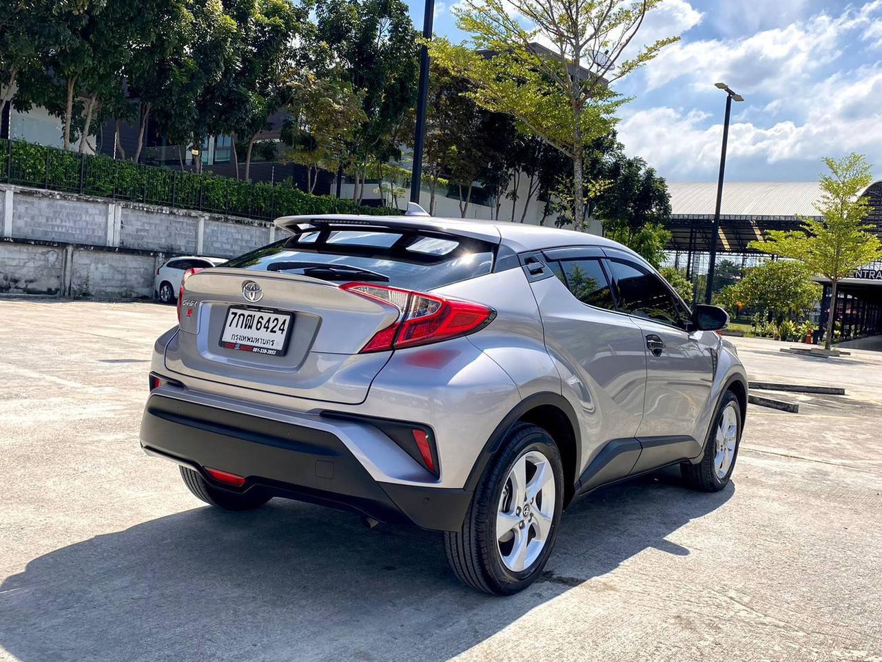 2018 TOYOTA CH-R 1.8 MID ดาวน์ 0% ผ่อน 0% นาน 12 เดือน | ENNXO