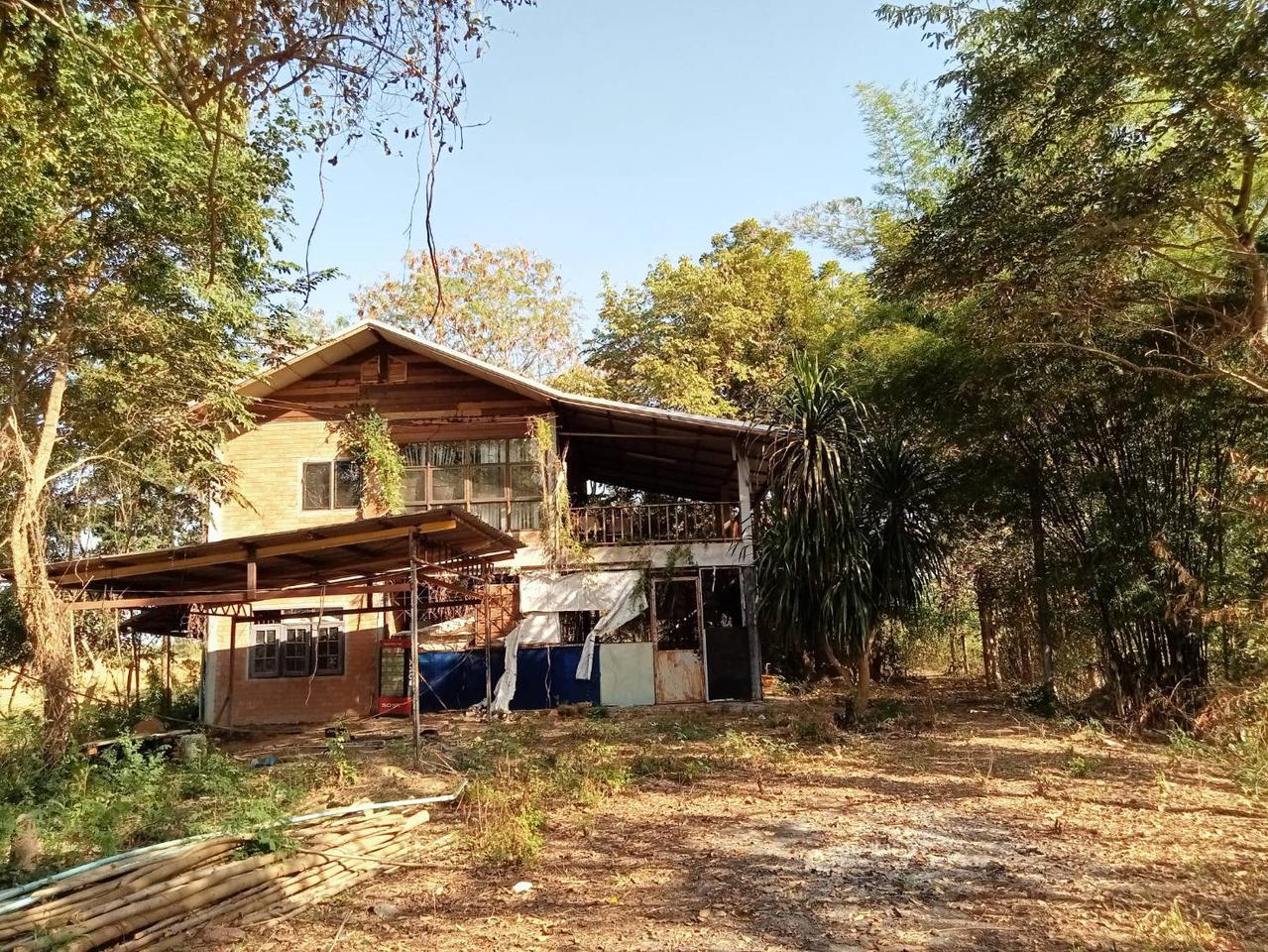 ขายบ้านสวน พร้อมที่ดิน 6 ไร่ 75 ตร วา ต บ้านขาว อ เมือง จ อุดรธานี Ennxo